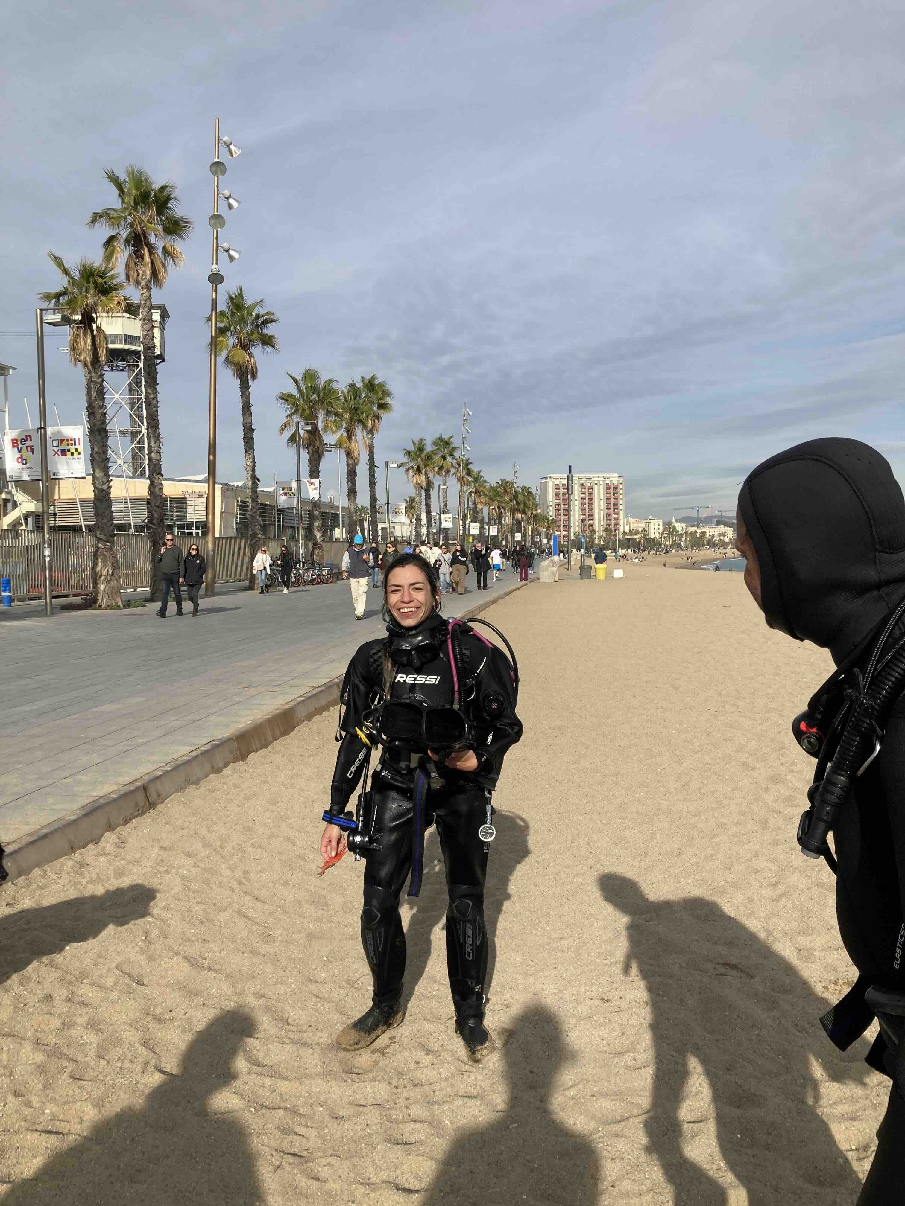 Especialidad de buceo con traje seco | Underwater Barcelona